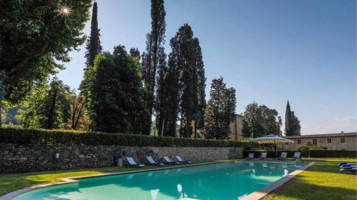 Villa ∙ 12 Bedrooms ∙ 24 Guests - Lucca