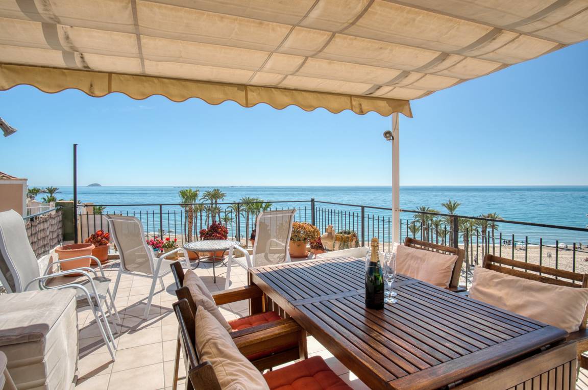 60 M² Ferienhaus ∙ 2 Schlafzimmer ∙ 4 Gäste - Villajoyosa