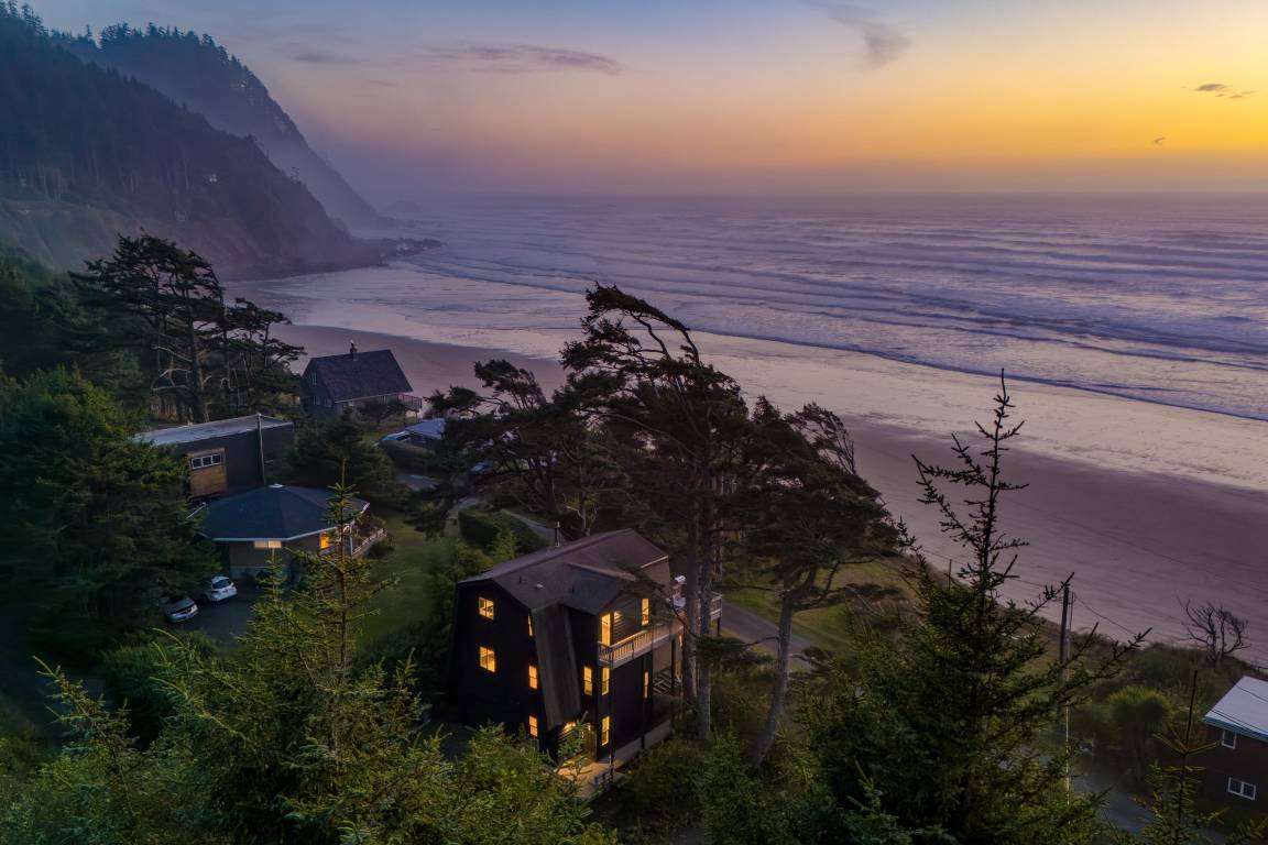 185 M² House ∙ 3 Bedrooms ∙ 8 Guests - Oswald West State Park, Arch Cape