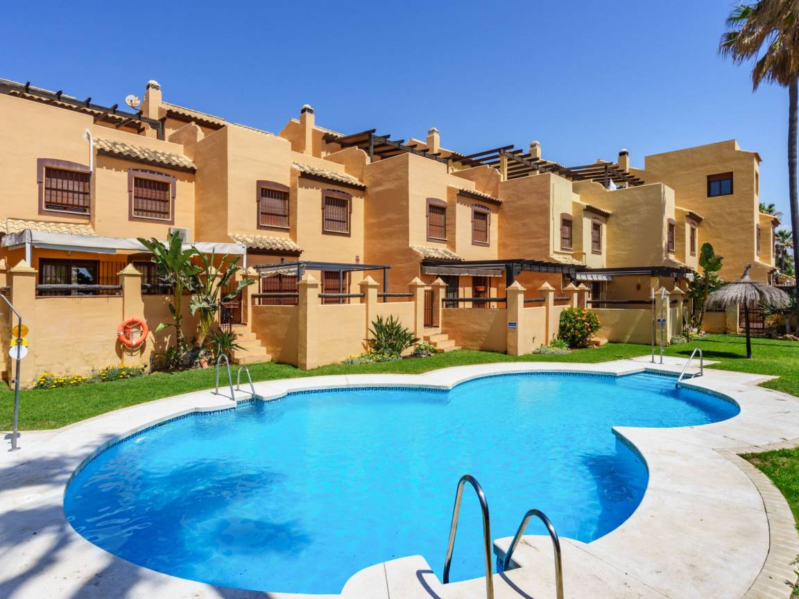 160 M² House ∙ 1 Bedroom ∙ 6 Guests - Sotogrande