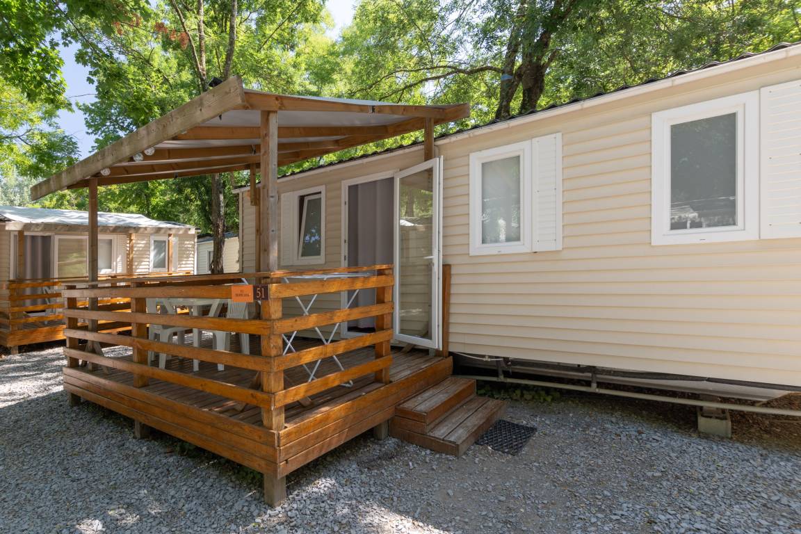 20 M² Camping ∙ 2 Chambres ∙ 4 Personnes - Ardèche