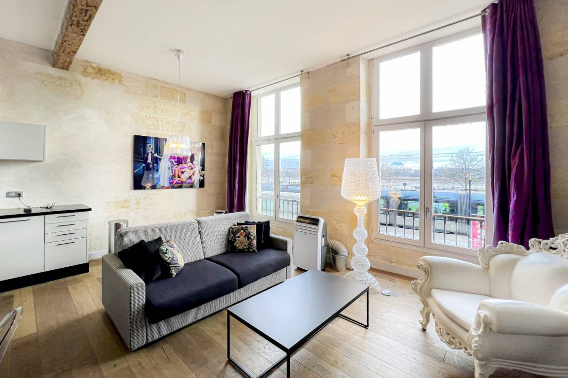 72 M² Apartamento ∙ 2 Habitaciones ∙ 4 Huéspedes - Burdeos