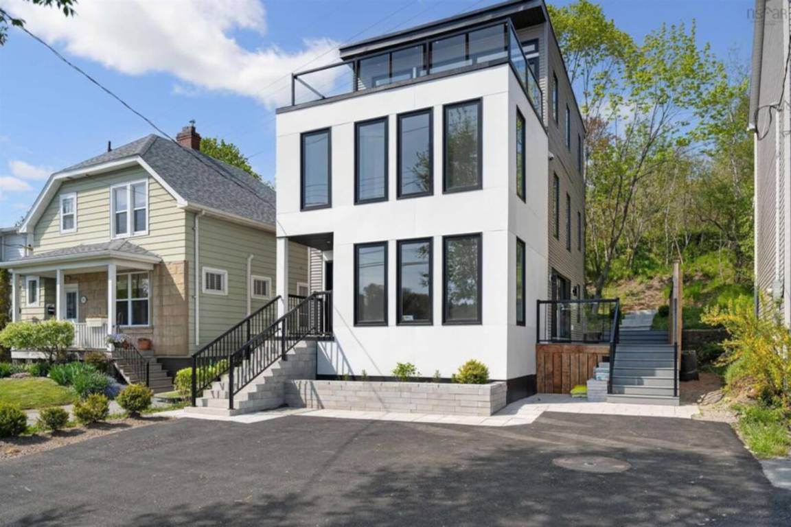 300 M² House ∙ 4 Bedrooms ∙ 8 Guests - Nova Scotia