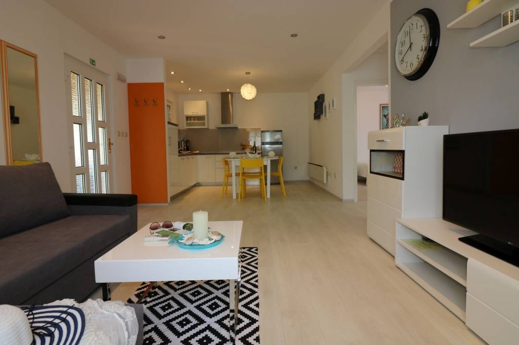 58 M² Huis ∙ 2 Slaapkamers ∙ 5 Gasten - Vrsar