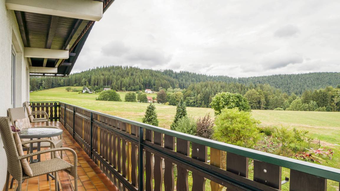 86 M² Ferienwohnung ∙ 2 Schlafzimmer ∙ 5 Gäste - Schramberg