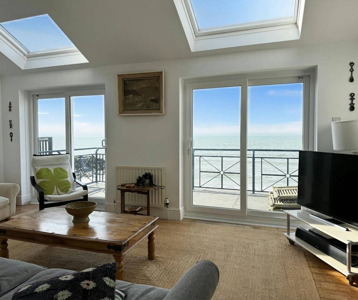 200 M² Cottage ∙ 3 Bedrooms ∙ 6 Guests - Borth