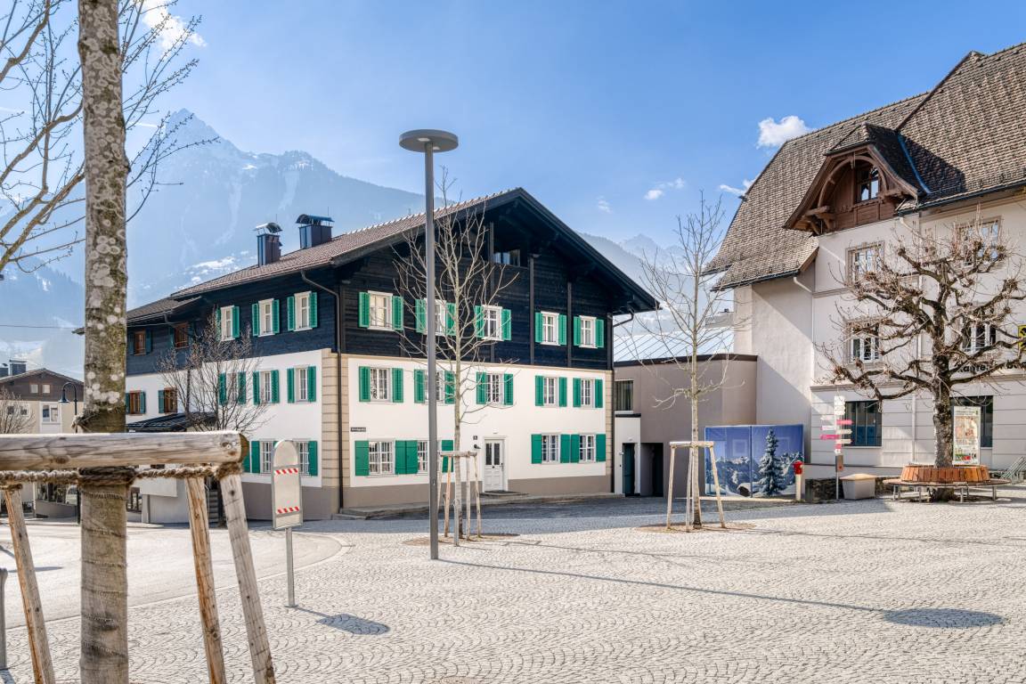 410 M² Ferienhaus ∙ 6 Schlafzimmer ∙ 15 Gäste - Montafon