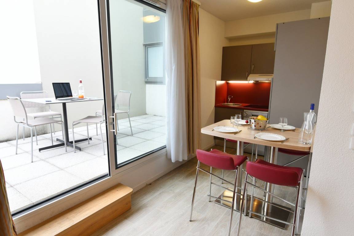 Appartement En Copropriété ∙ 1 Chambre ∙ 4 Personnes - Floirac