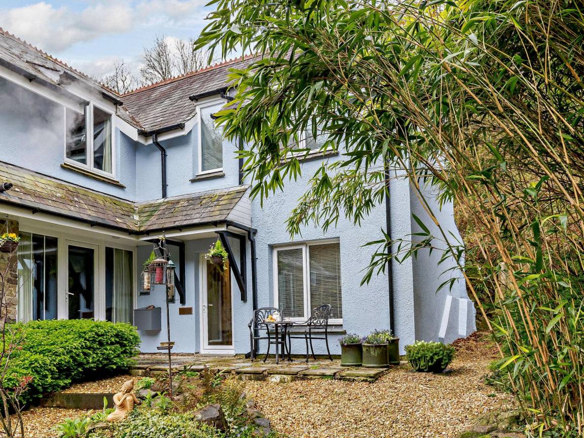 Cottage ∙ 2 Bedrooms ∙ 4 Guests - Lustleigh