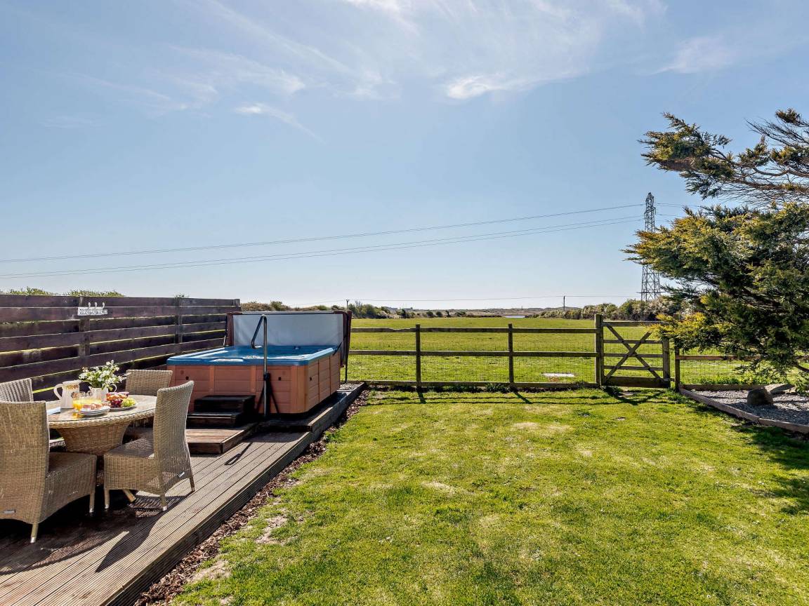 Cottage ∙ 2 Bedrooms ∙ 4 Guests - Anglesey