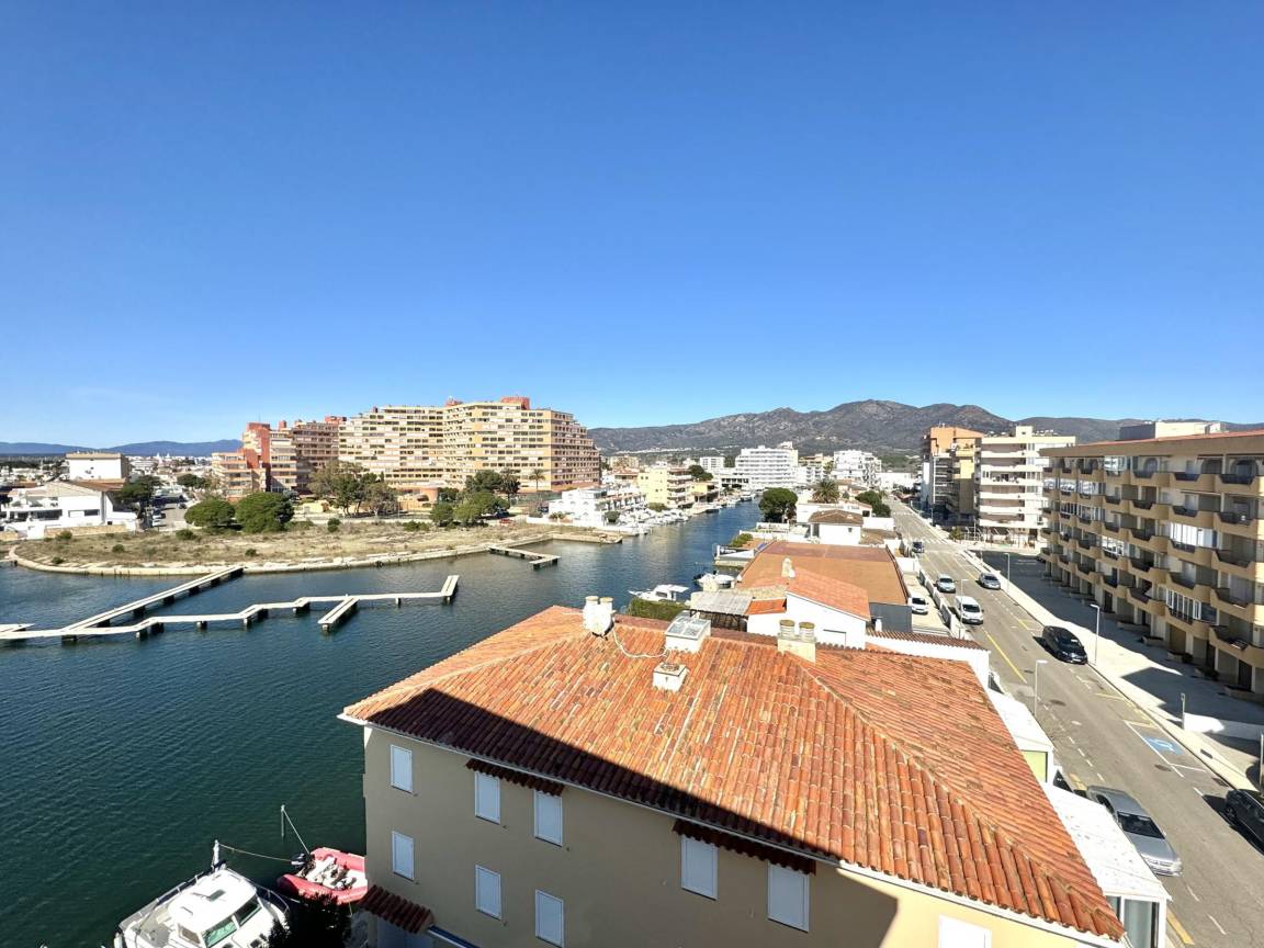 69 M² Appartement ∙ 2 Chambres ∙ 4 Personnes - Roses