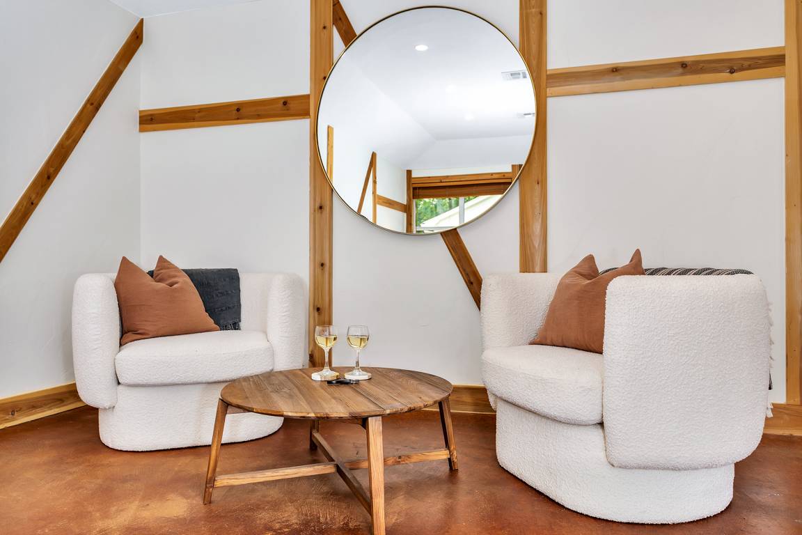Cottage ∙ 1 Bedroom ∙ 2 Guests - Fredericksburg, TX