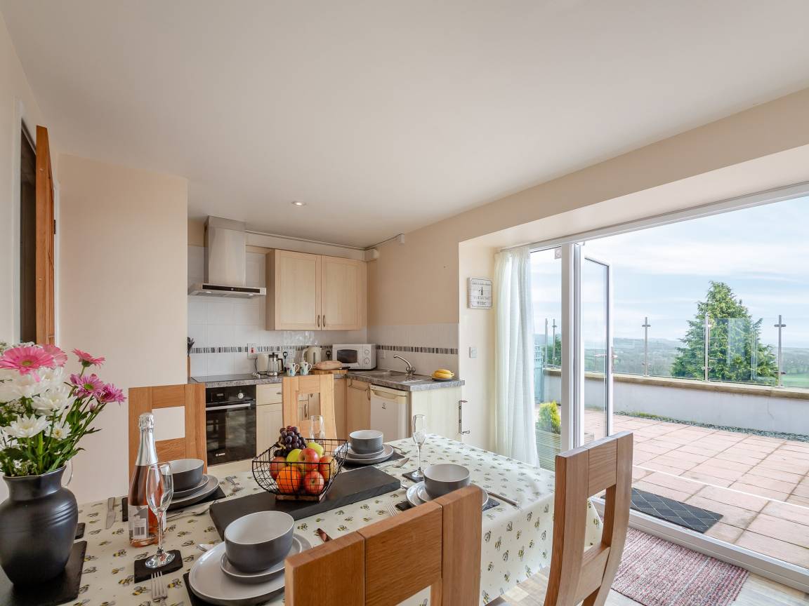 Cottage ∙ 2 Bedrooms ∙ 4 Guests - Pwllheli