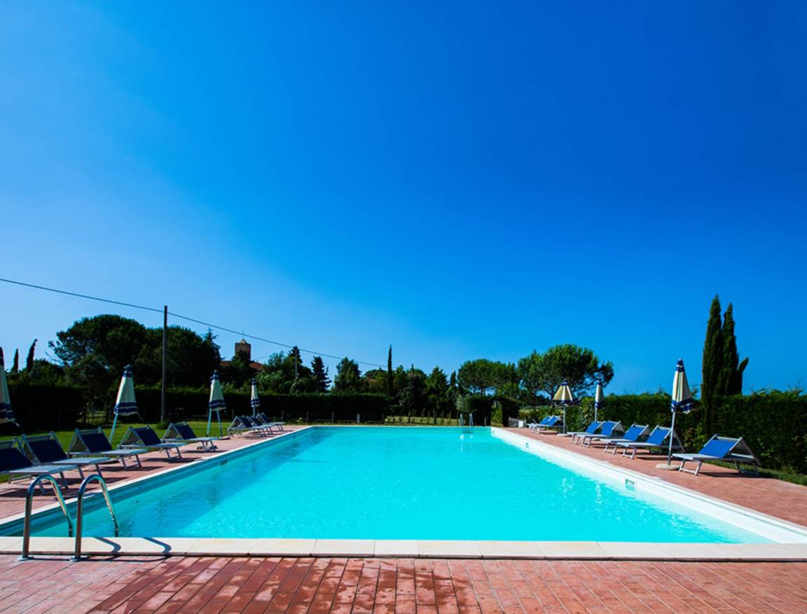 60 M² House ∙ 1 Bedroom ∙ 4 Guests - Cecina