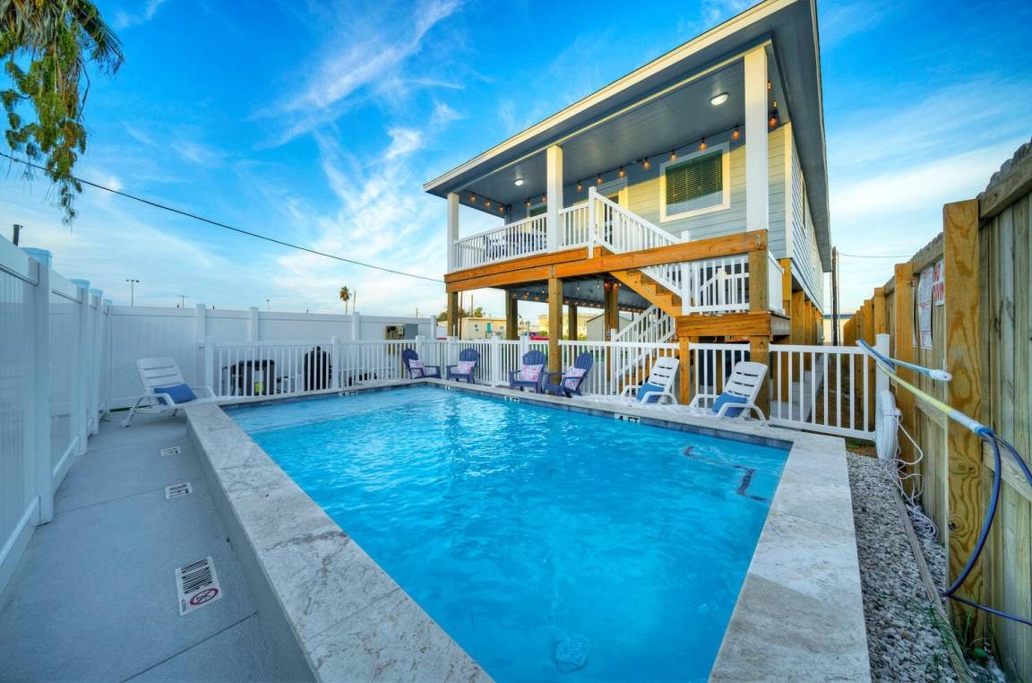 House ∙ 7 Bedrooms ∙ 16 Guests - Port Aransas, TX