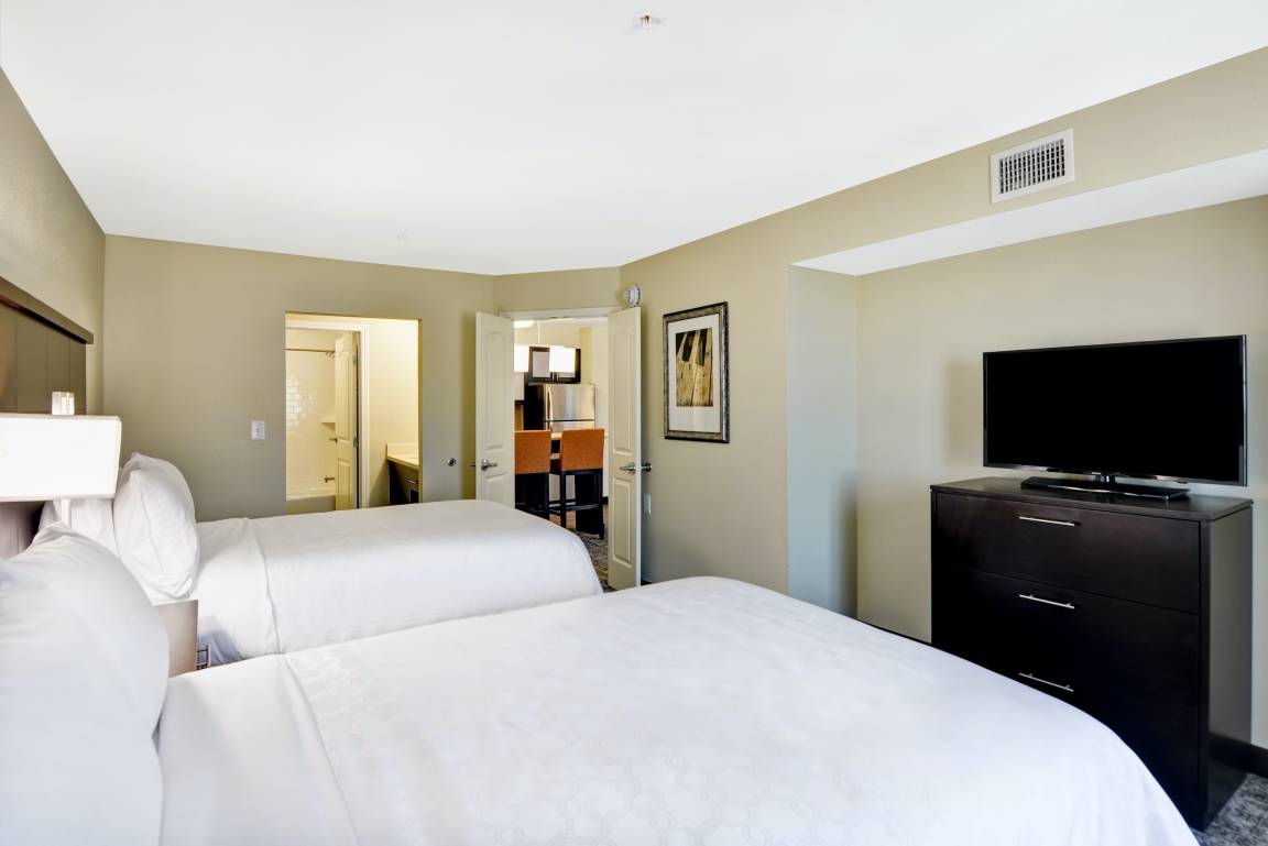 Hotel ∙ 2 Bedrooms ∙ 7 Guests - Mt. Juliet, TN