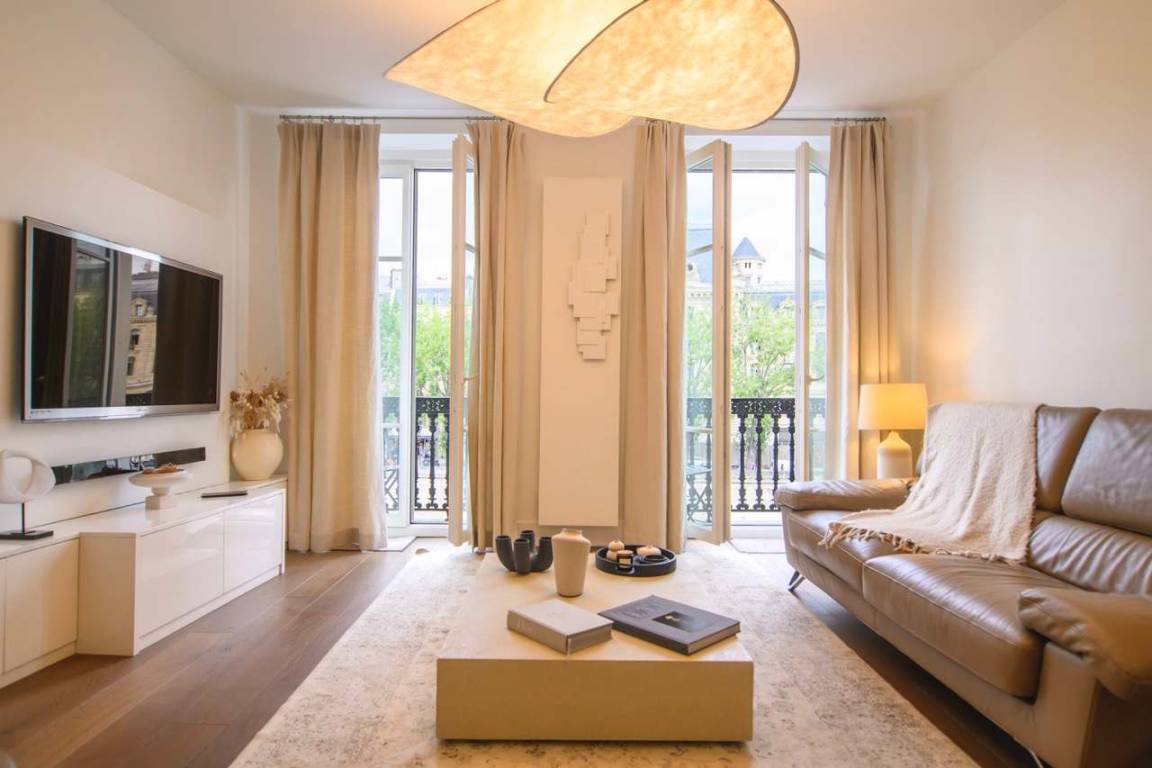 65 M² Appartement ∙ 2 Chambres ∙ 4 Personnes - Buttes-Chaumont