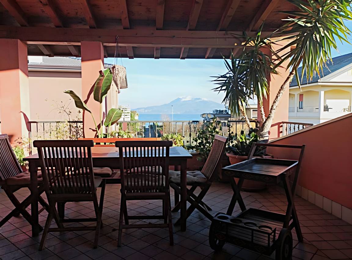 45 M² House ∙ 1 Bedroom ∙ 4 Guests - Sirmione