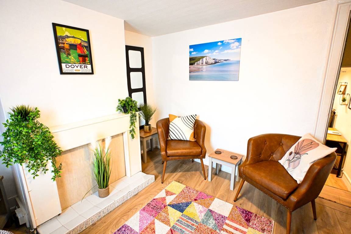 Cottage ∙ 2 Bedrooms ∙ 4 Guests - Dover