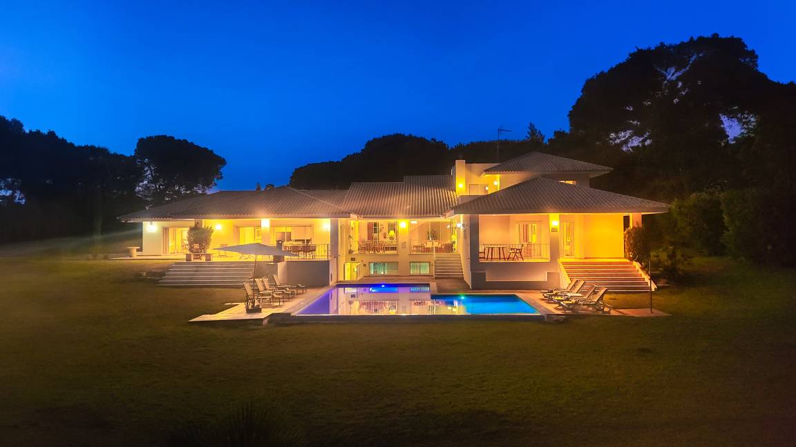 560 M² Villa ∙ 5 Makuuhuonetta ∙ 12 Vierasta - Vilamoura