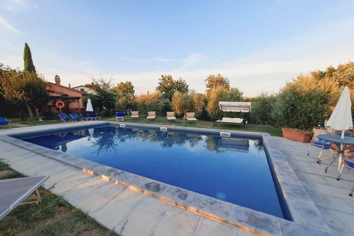 120 M² Apartment ∙ 3 Bedrooms ∙ 9 Guests - Cortona
