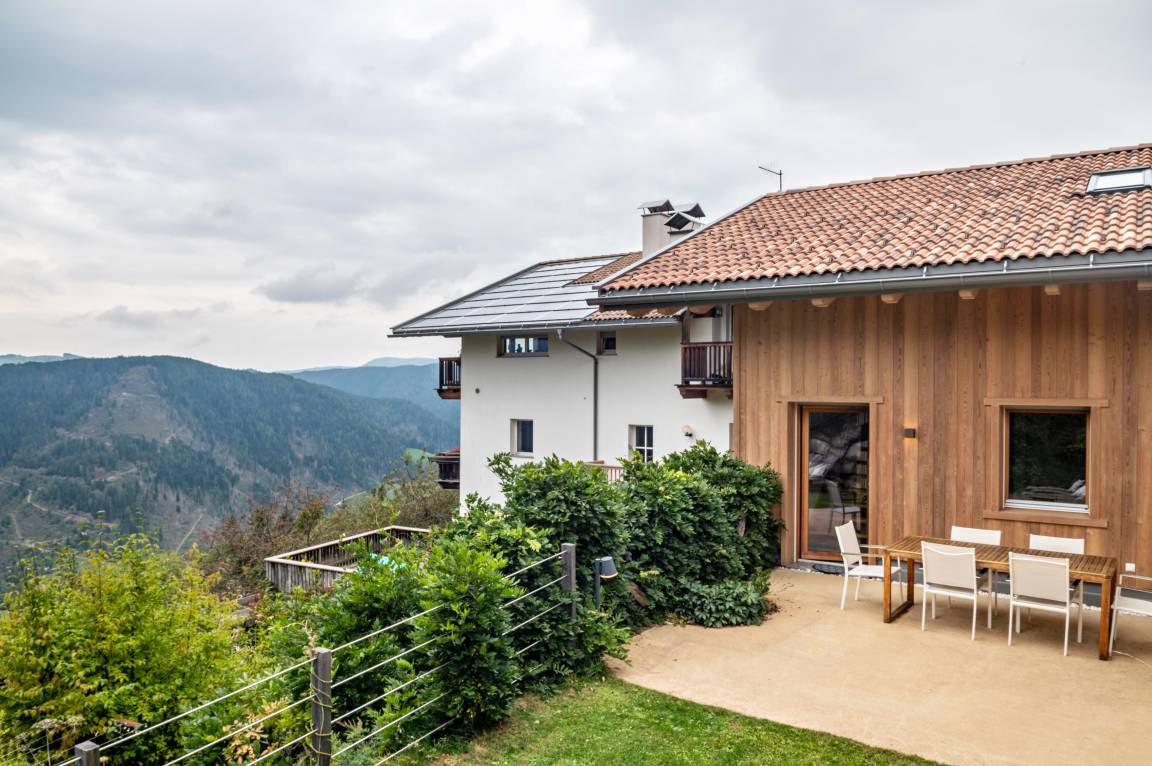 90 M² Chalet ∙ 2 Bedrooms ∙ 4 Guests - Bolzano
