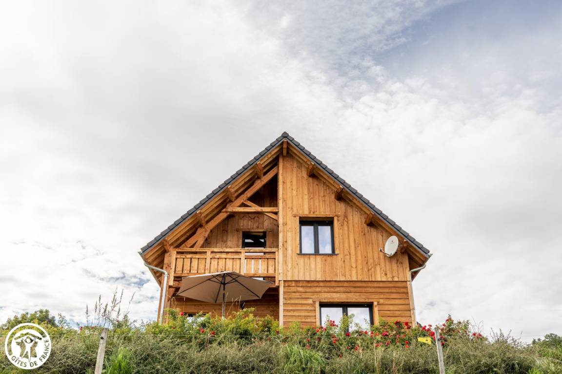 88 M² Gîte ∙ 3 Chambres ∙ 6 Personnes - Murol