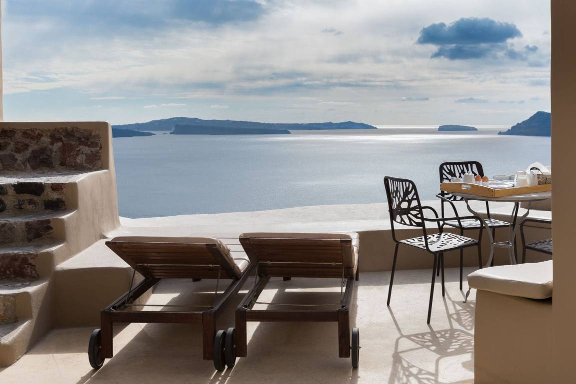 Villa ∙ 2 Bedrooms ∙ 4 Guests - Oia