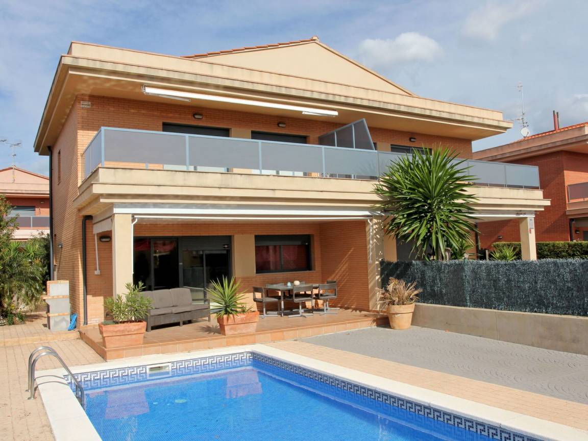 120 M² House ∙ 3 Bedrooms ∙ 6 Guests - L'Ampolla