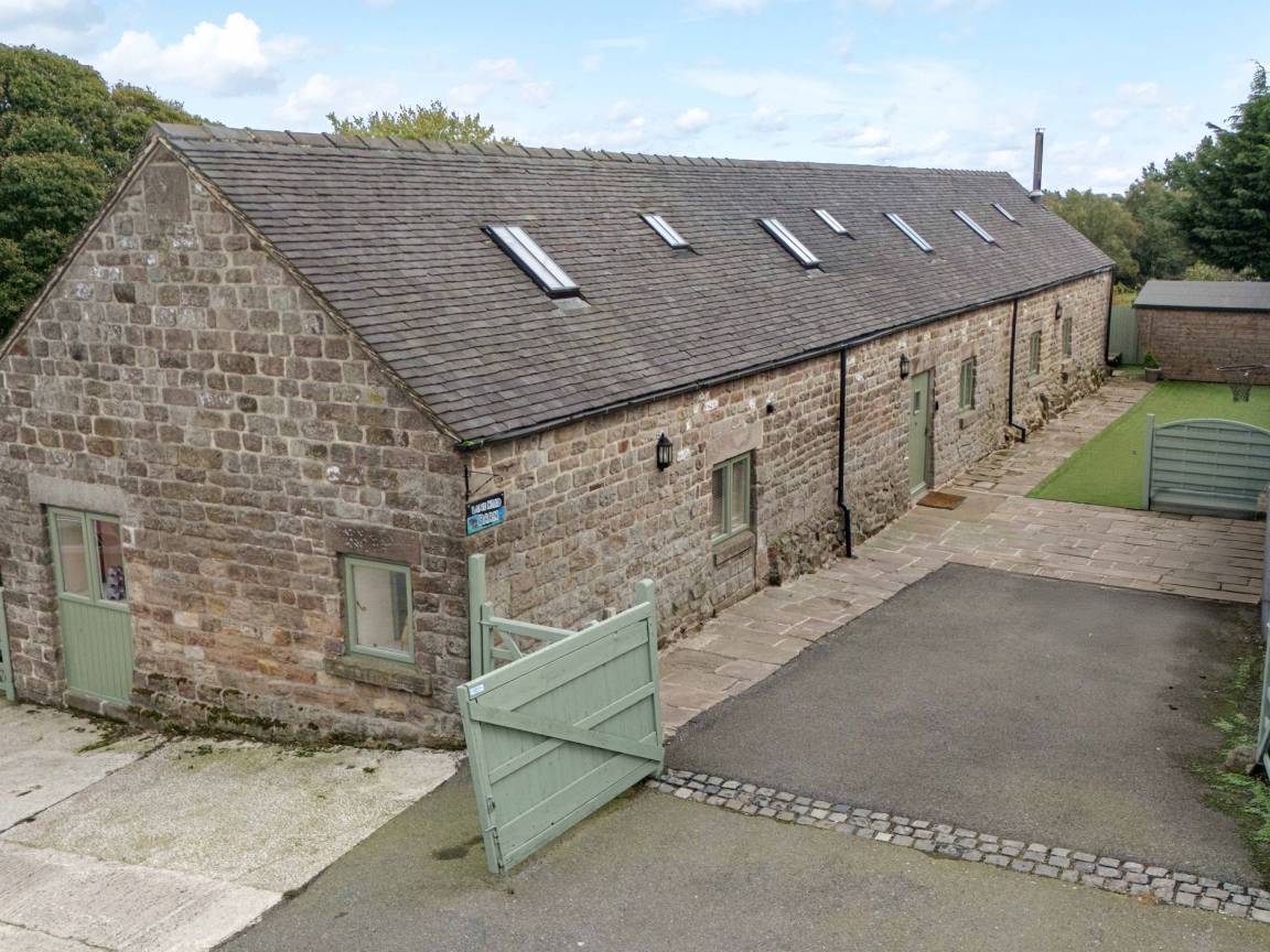 Cottage ∙ 6 Bedrooms ∙ 11 Guests - Belper