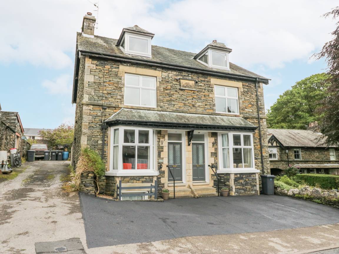 Cottage ∙ 4 Bedrooms ∙ 8 Guests - Windermere