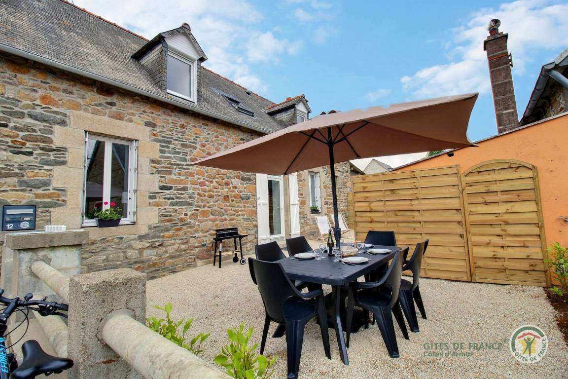 72 M² Gîte ∙ 2 Chambres ∙ 4 Personnes - Pleubian