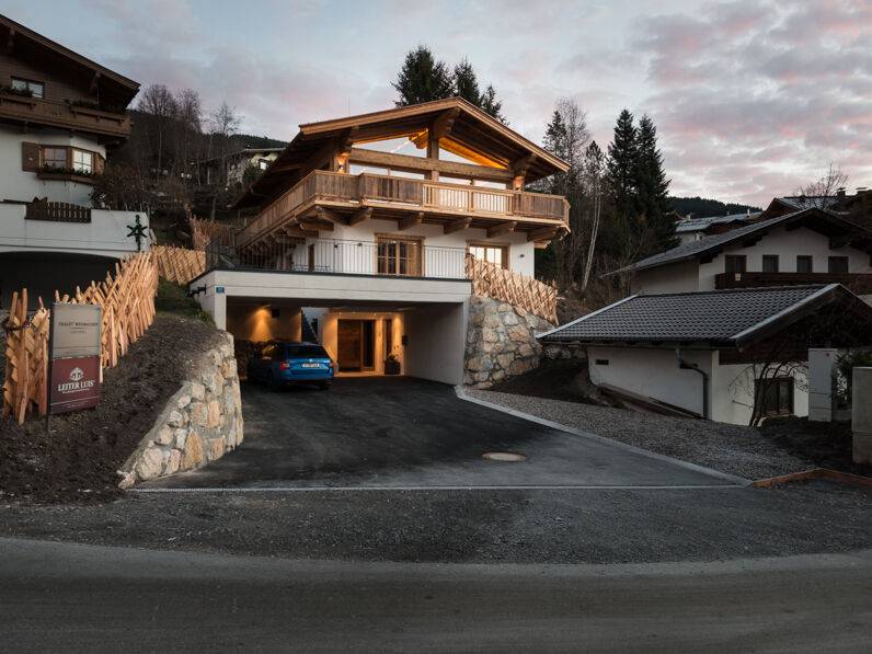 230 M² Chalet ∙ 4 Bedrooms ∙ 8 Guests - Kirchberg in Tirol