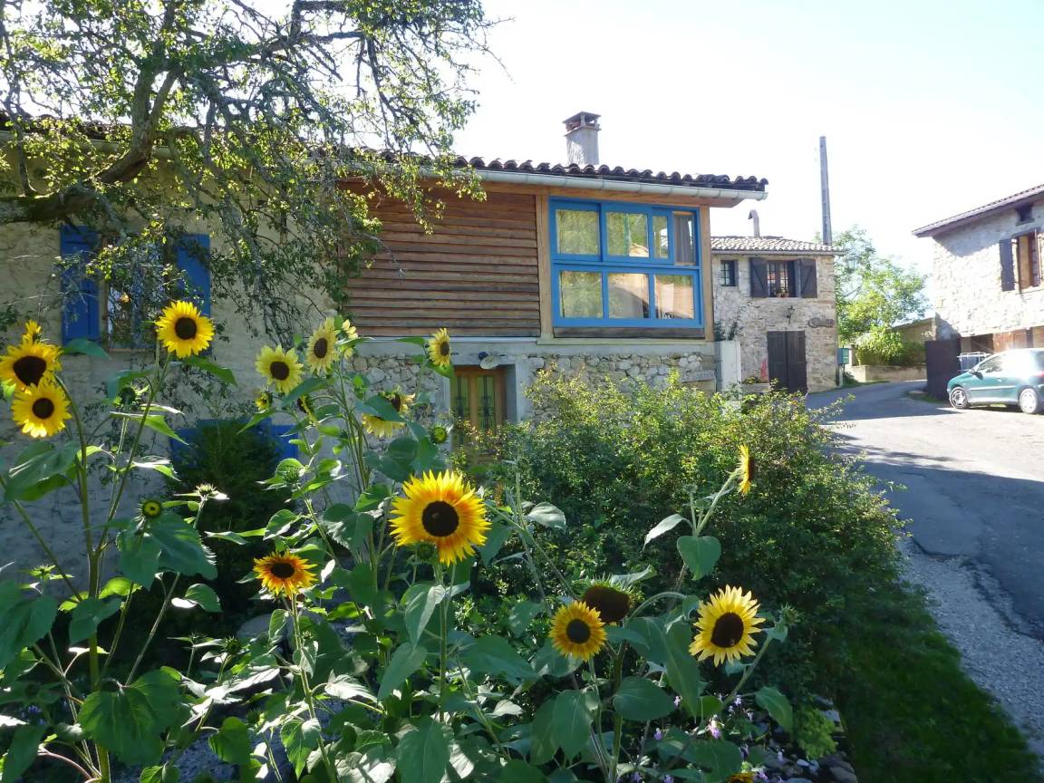 60 M² Huis ∙ 2 Slaapkamers ∙ 4 Gasten - Ariège