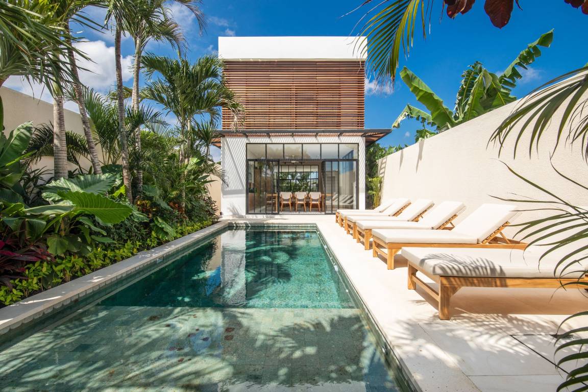 220 M² Apartment ∙ 6 Bedrooms ∙ 12 Guests - Seminyak