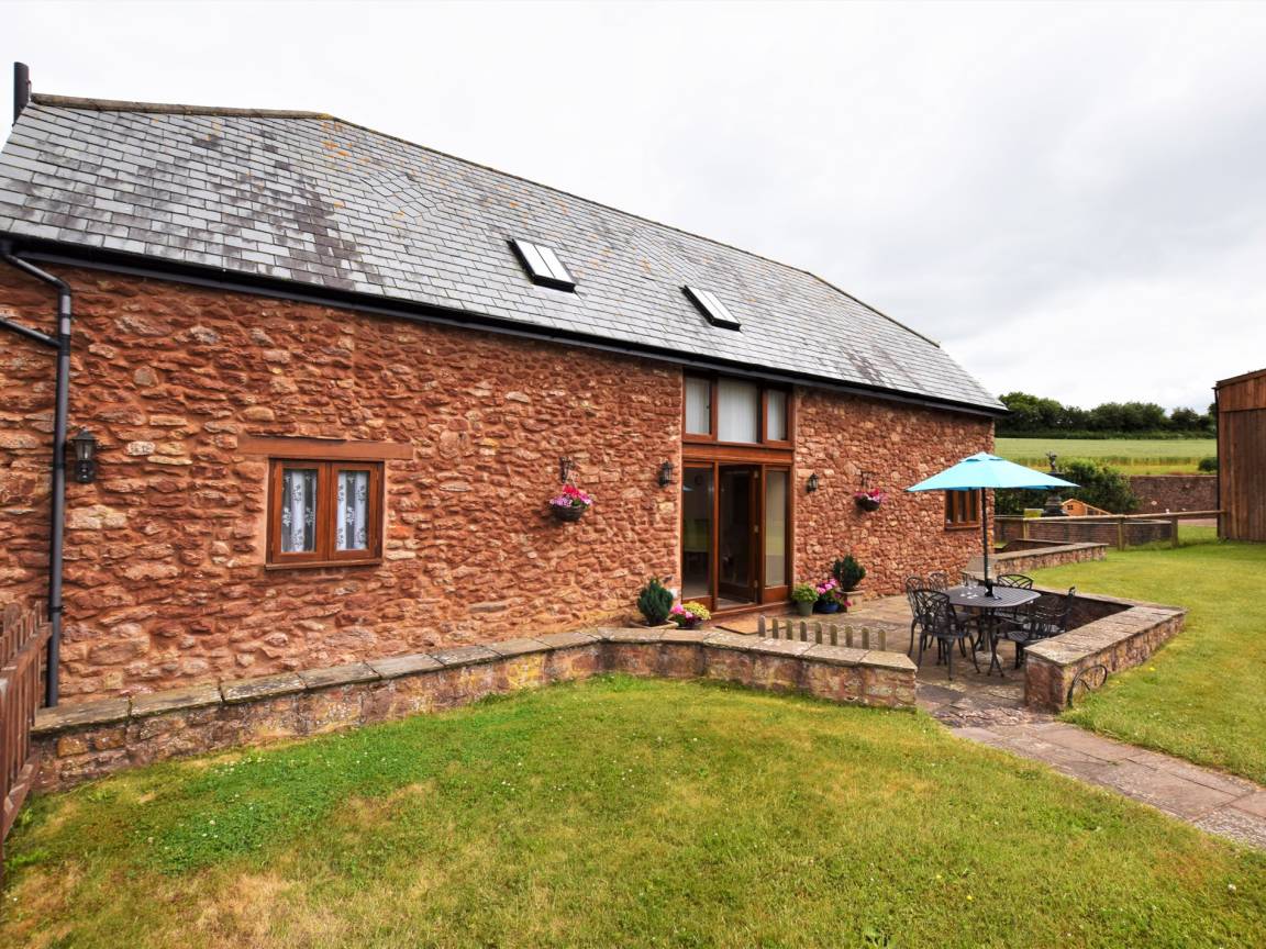 Cottage ∙ 4 Bedrooms ∙ 8 Guests - 