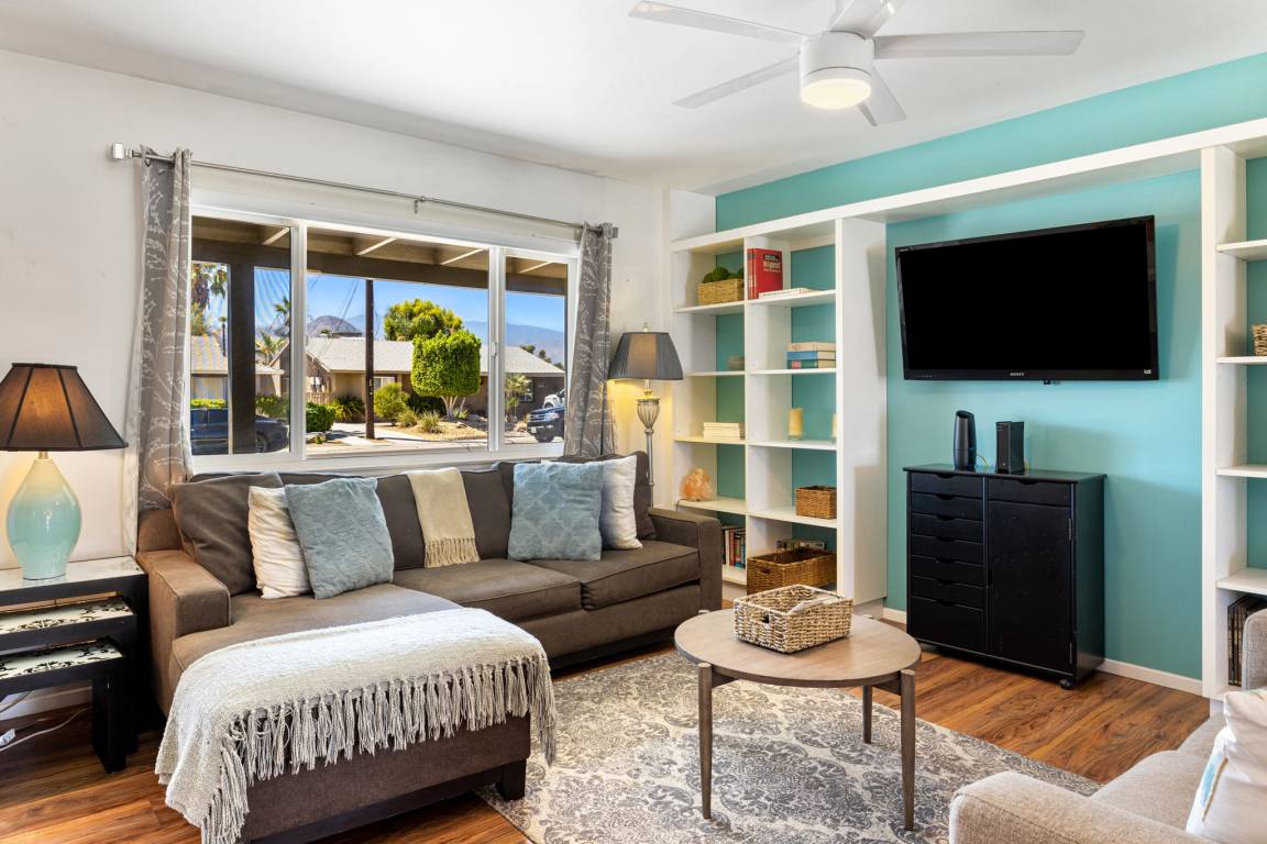 House ∙ 2 Bedrooms ∙ 5 Guests - Palm Desert, CA