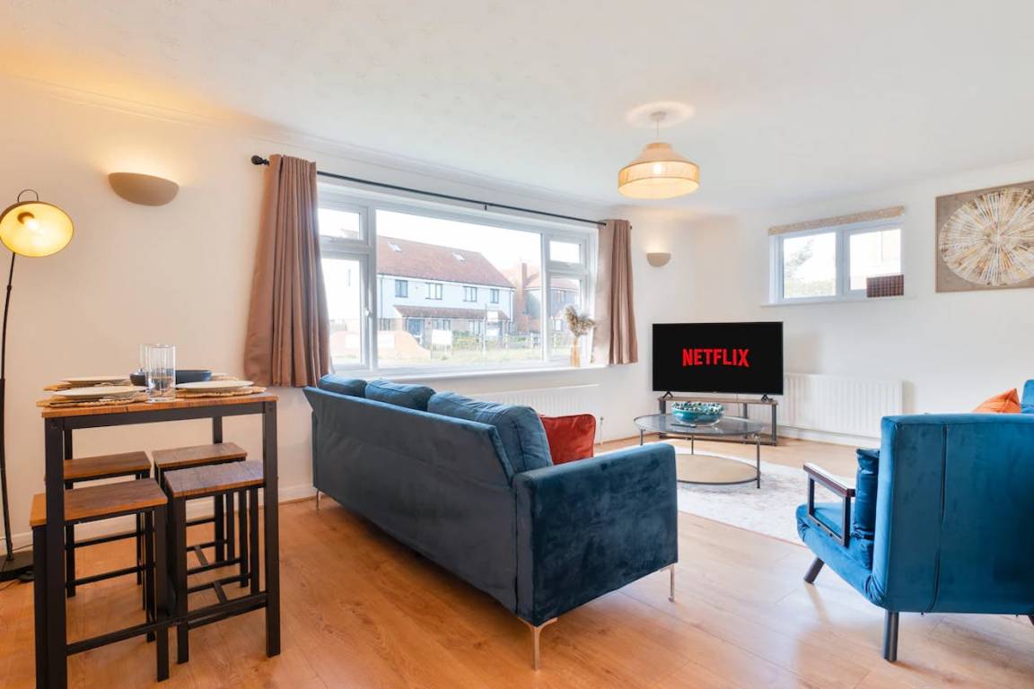 100 M² Casa ∙ 4 Quartos ∙ 10 Hóspedes - Canterbury