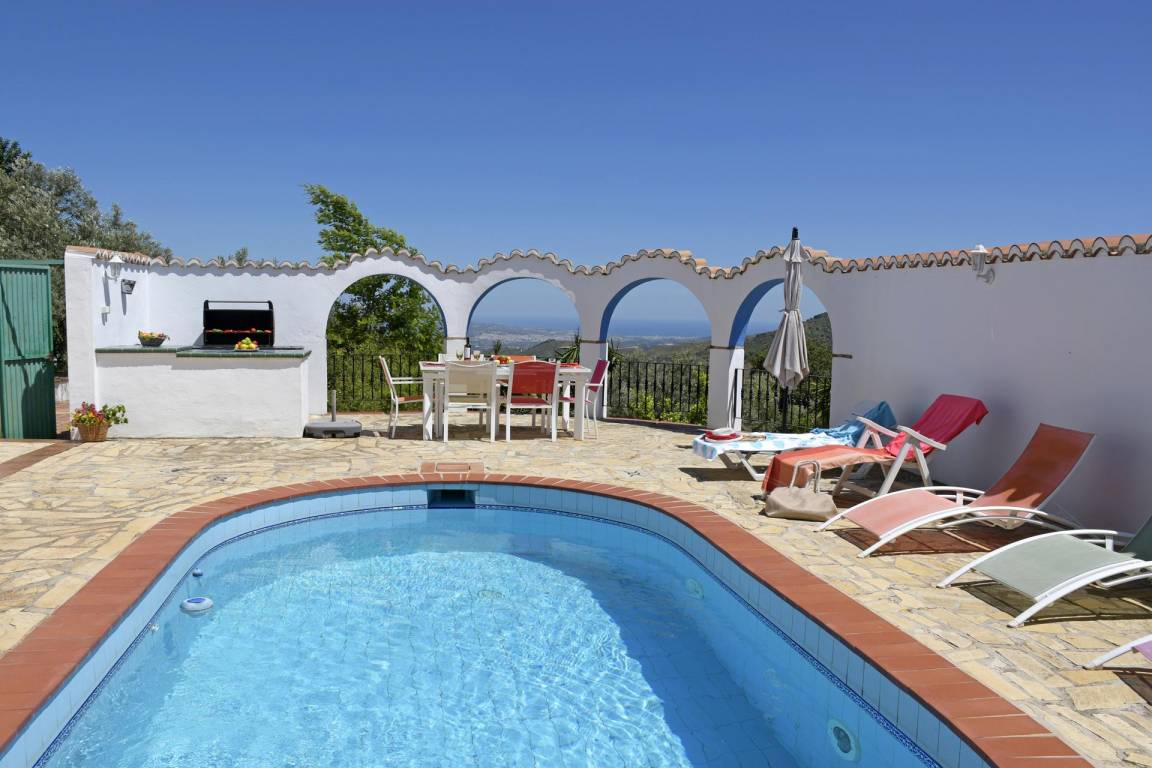 150 M² Huis ∙ 3 Slaapkamers ∙ 6 Gasten - Comares