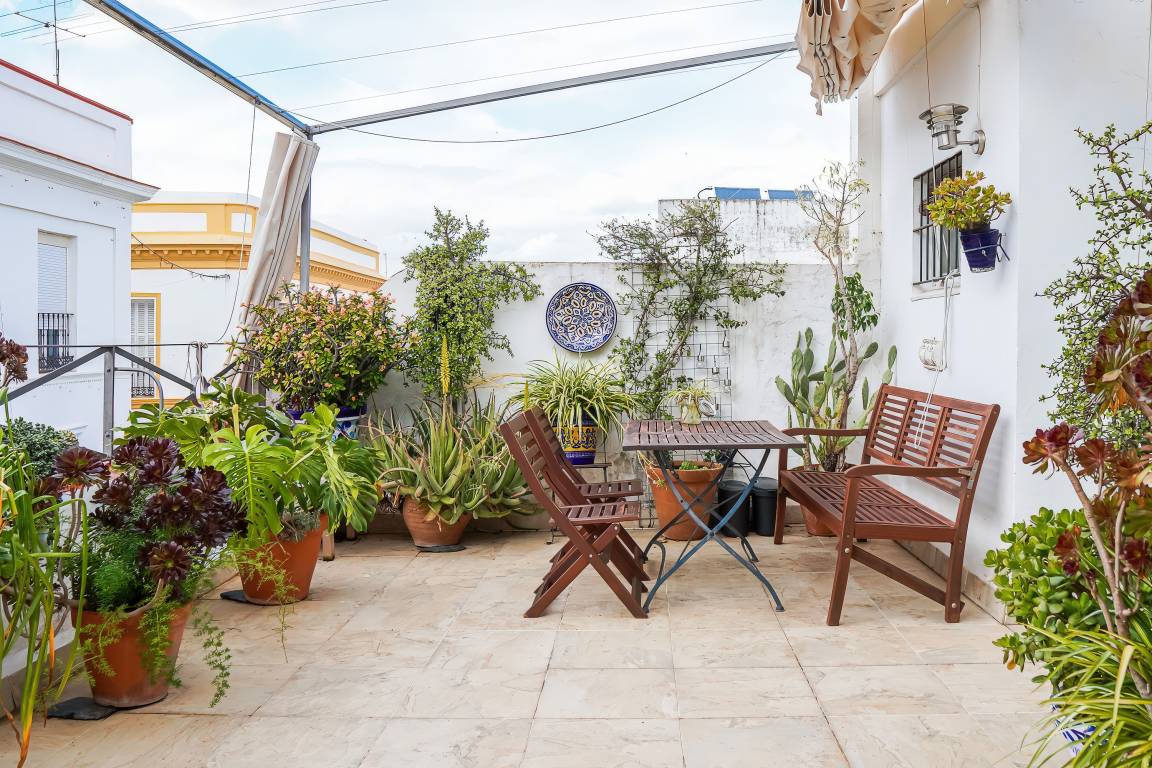 140 M² Condo ∙ 2 Bedrooms ∙ 5 Guests - Seville, Spain