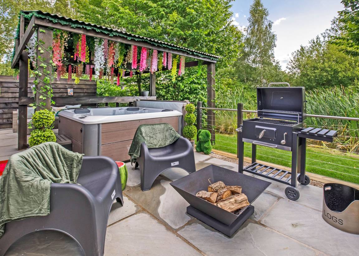 Chalet ∙ 2 Bedrooms ∙ 4 Guests - Selby