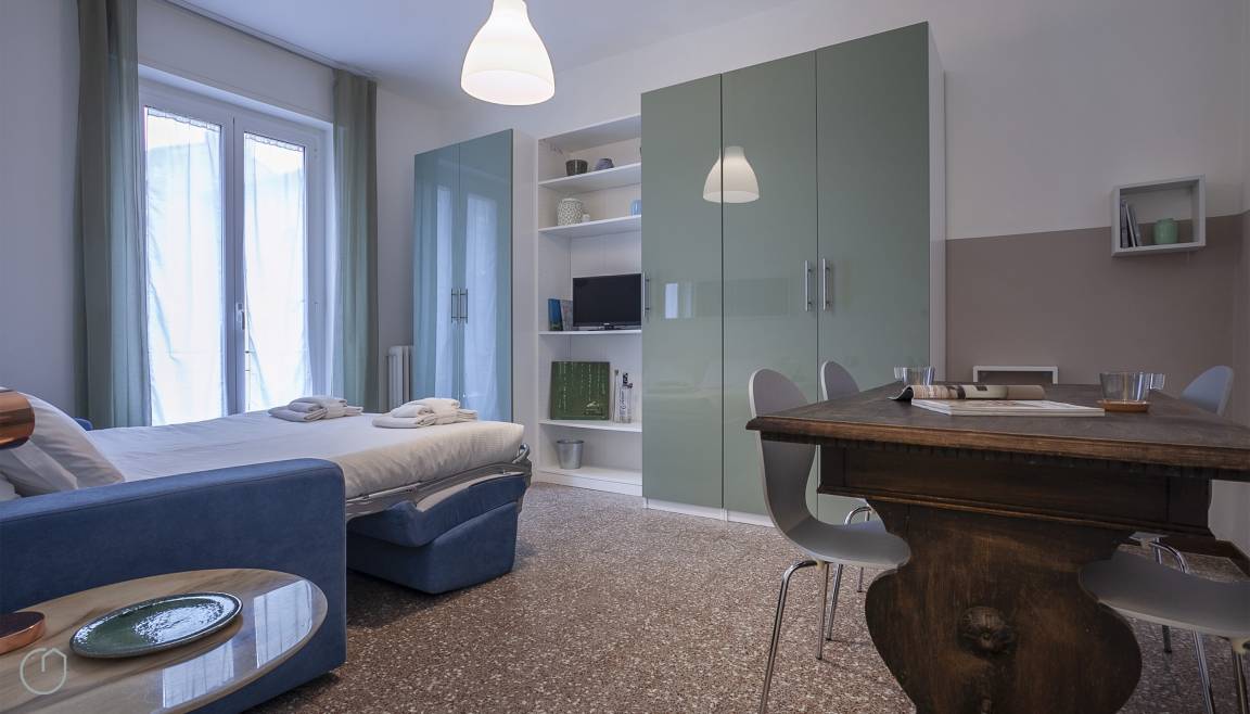 34 M² Apartament ∙ 2 Gości - Monza