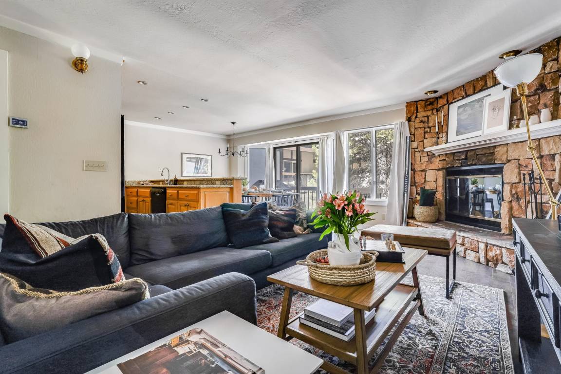 185 M² Apartment ∙ 4 Bedrooms ∙ 10 Guests - Tahoe City, CA