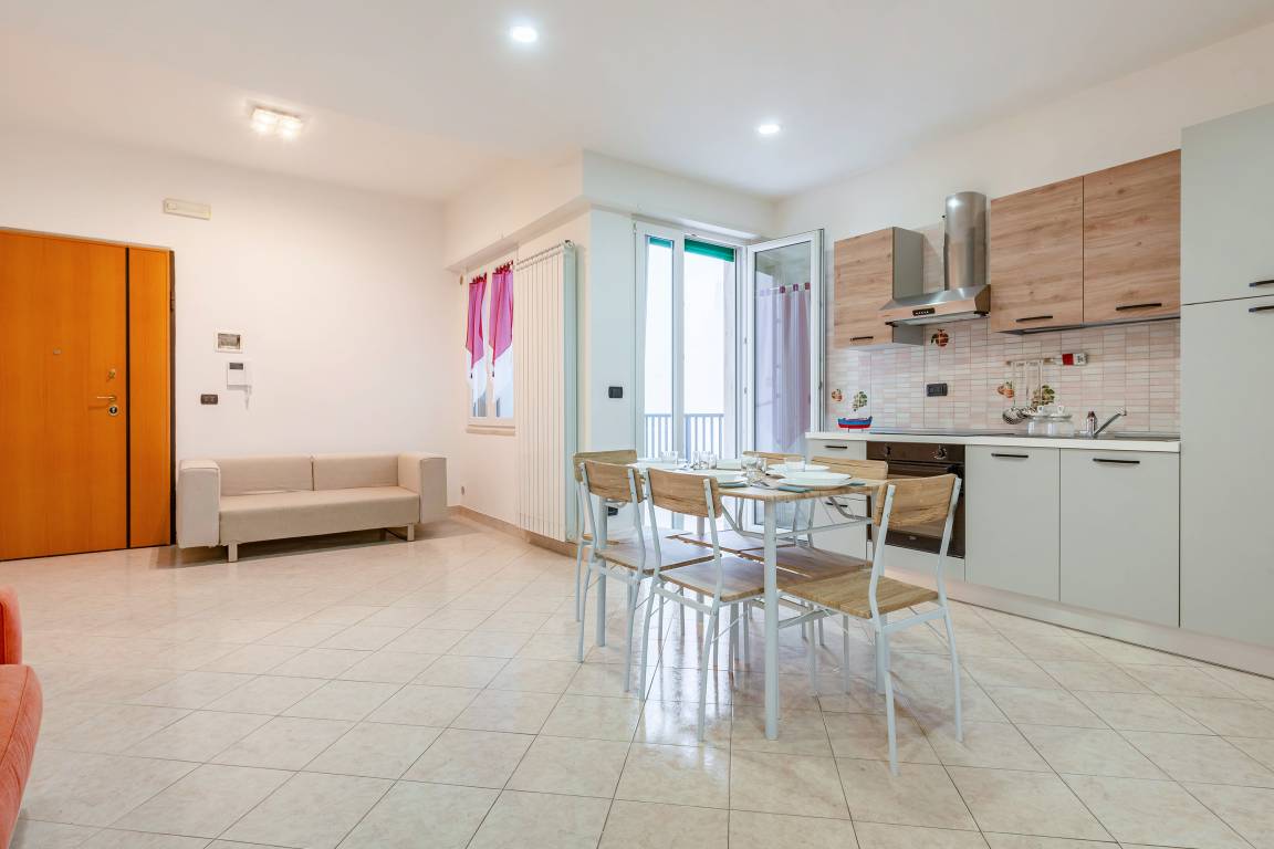 100 M² Apartamento ∙ 2 Habitaciones ∙ 6 Huéspedes - Monopoli