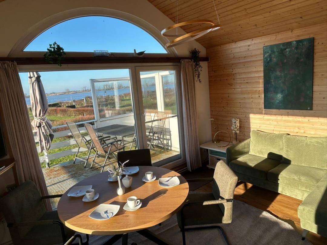 60 M² Ferienhaus ∙ 2 Schlafzimmer ∙ 4 Gäste - Brake (Unterweser)