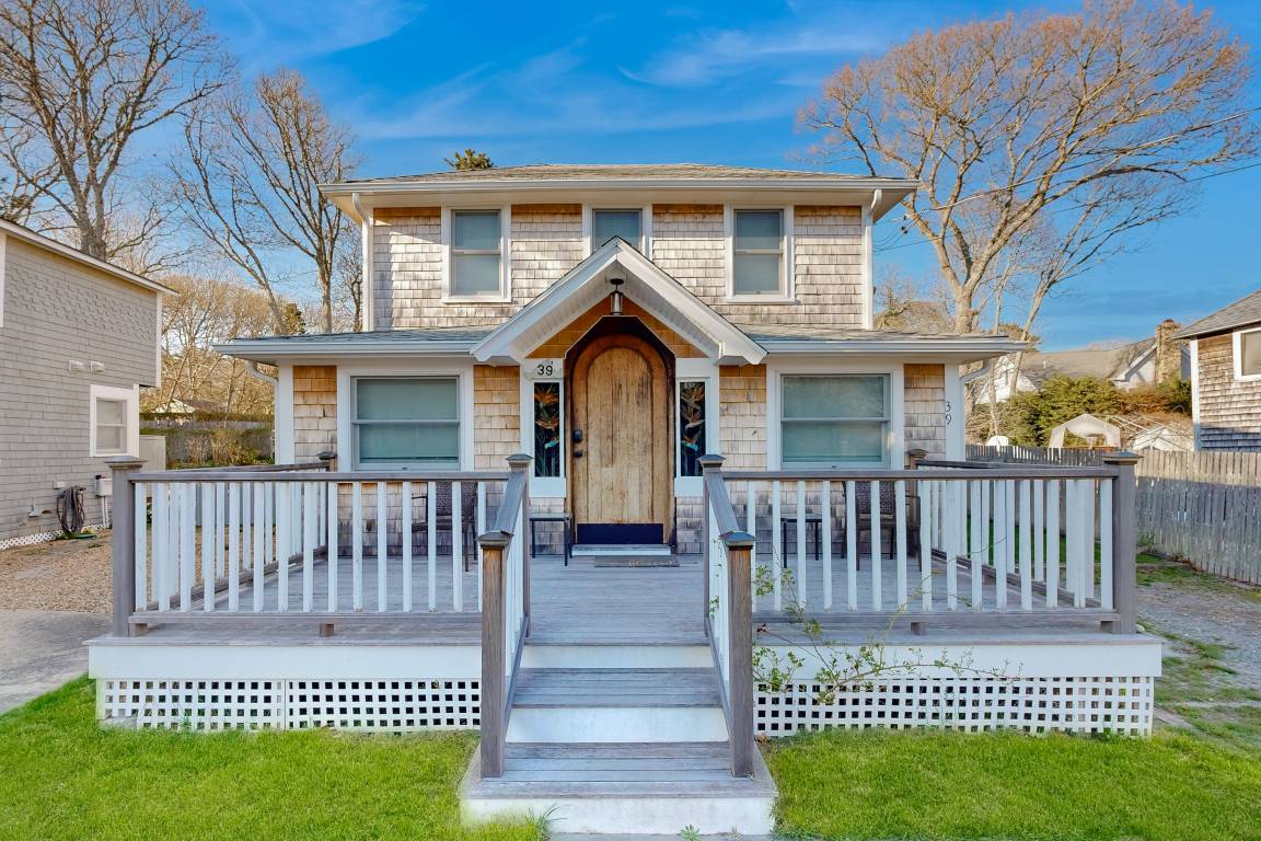 108 M² House ∙ 3 Bedrooms ∙ 6 Guests - Oak Bluffs, MA