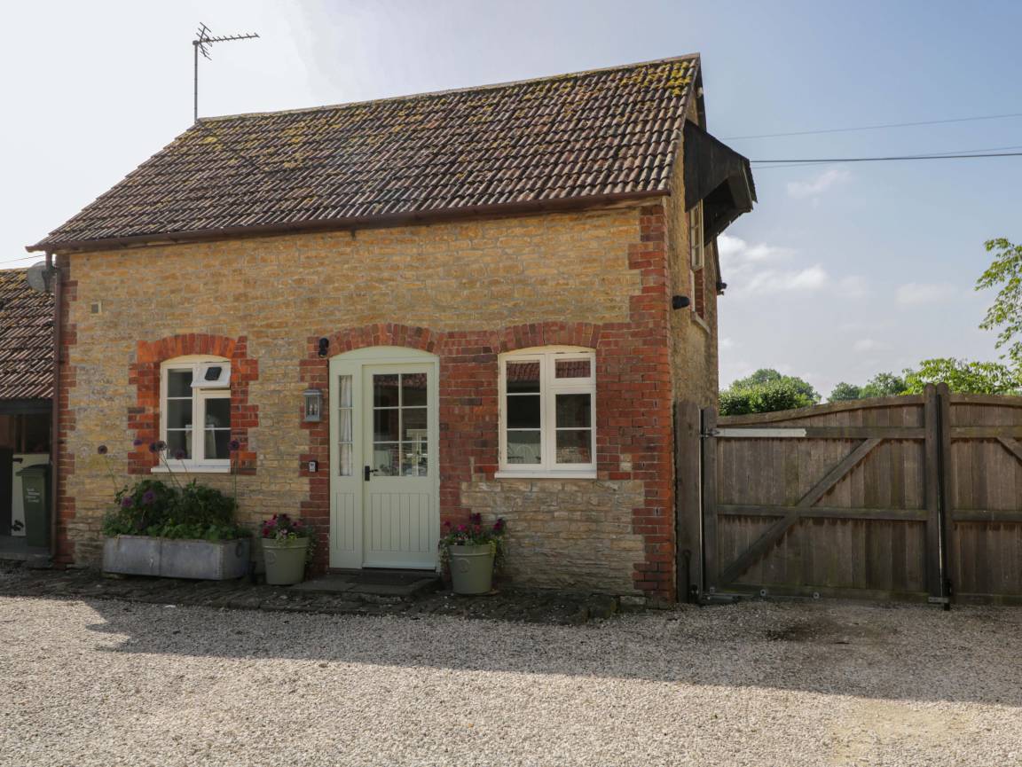 Cottage ∙ 1 Bedroom ∙ 4 Guests - Chippenham