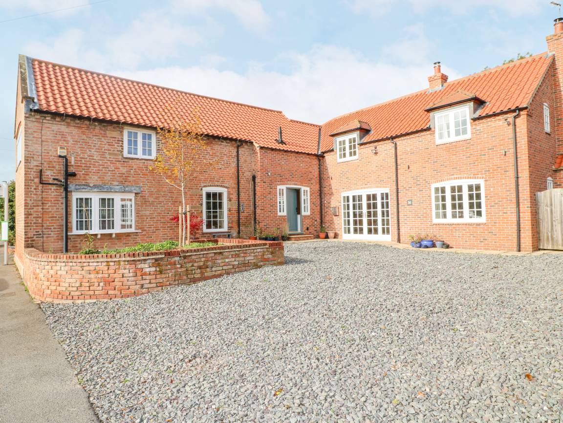 Cottage ∙ 2 Bedrooms ∙ 4 Guests - Southwell