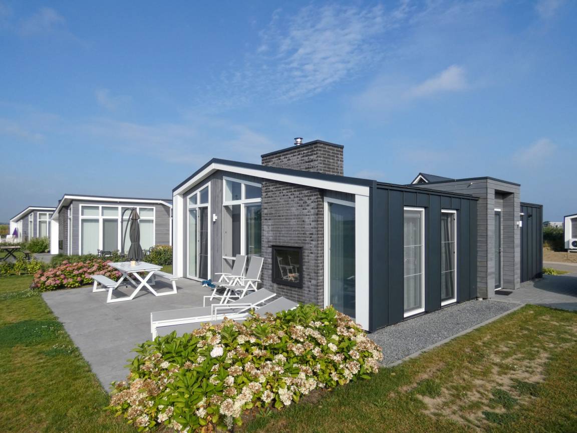 70 M² Ferienhaus ∙ 2 Schlafzimmer ∙ 4 Gäste - Wemeldinge