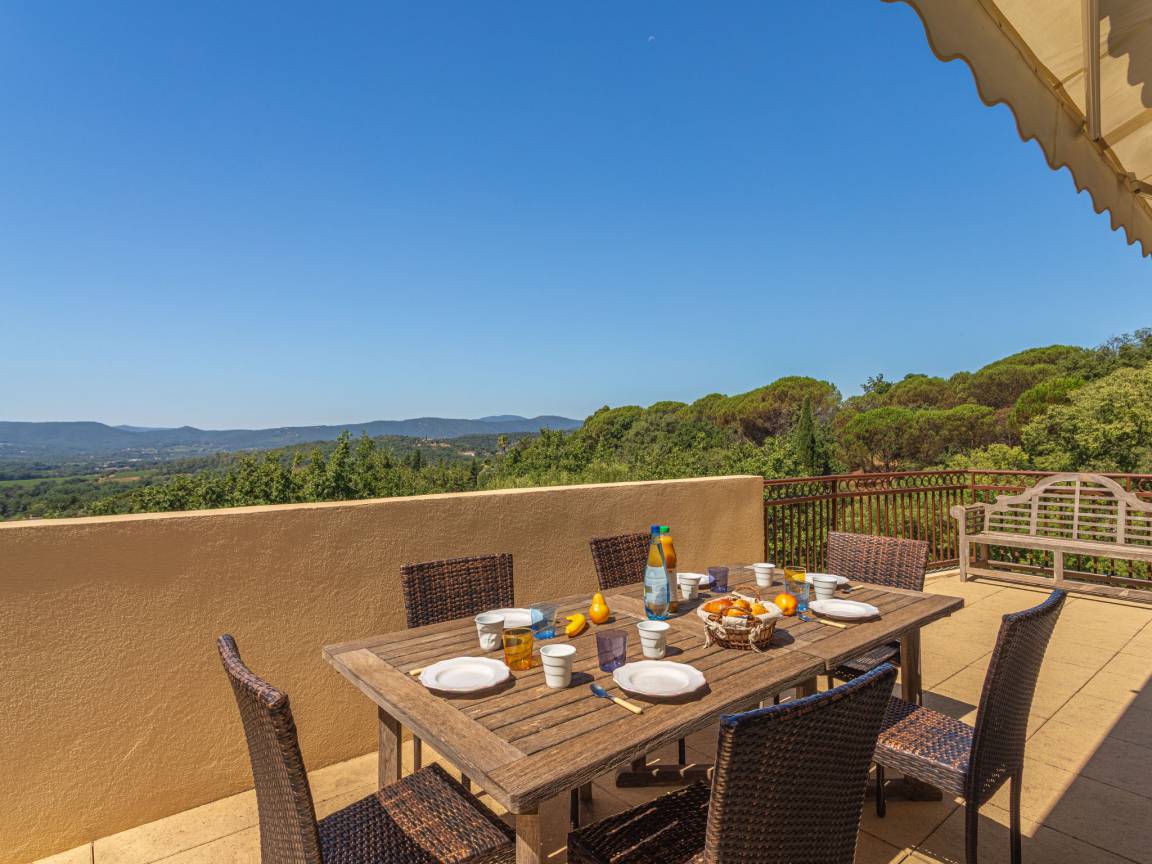 90 M² Appartement ∙ 3 Chambres ∙ 6 Personnes - Vidauban
